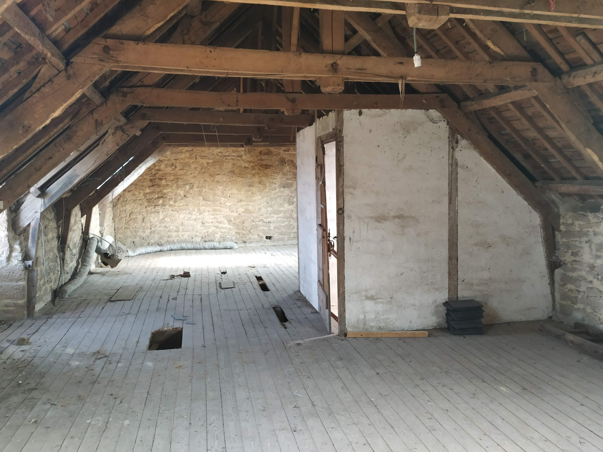 Vente Maison De Maître Avec Ses Dépendances Et Son Parc De 28 580m2 à